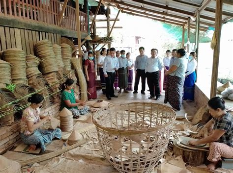 ကျေးလက်ဒေသဖွံ့ဖြိုးတိုးတက်ရေးဦးစီးဌာန ညွှန်ကြားရေးမှူးချုပ် ဦးသိန်းလွင