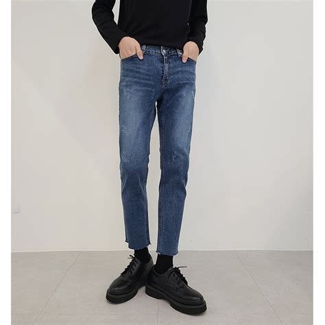 히즈핏 진청 컬러감의 스크래치 포인트가 들어간📌 데님 진👖 여자가 코디하는 여자가 더 좋아하는💕