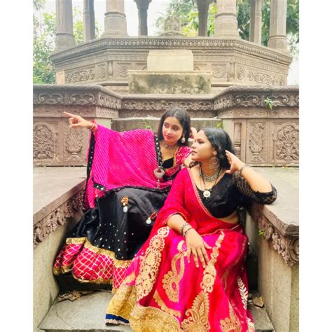 Geetika Gupta Geetikagupta01 • Instagram Photos And Videos