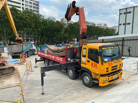 Lorry Cranes Sing Lian Cranes