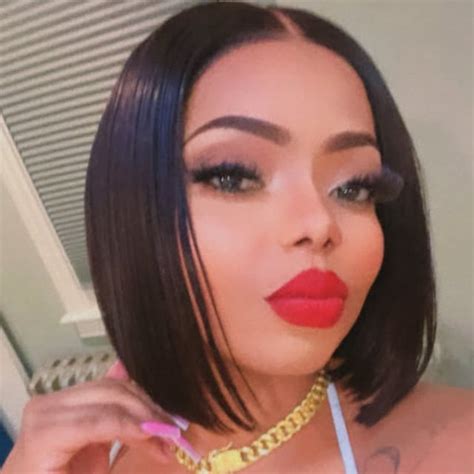 Chin Uniquee Chinn Threads Say More