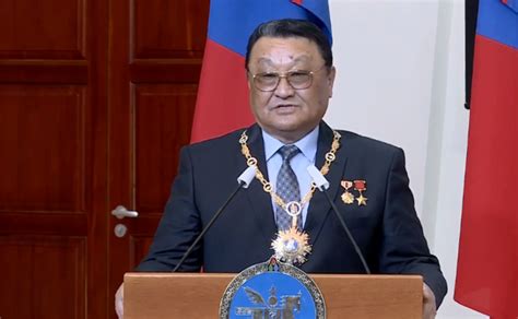 Сансрын нисгэгч Ж Гүррагчаа “Чингис хаан” одон хүртлээ