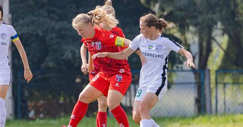 Жіноча «Ворскла на виїзді розтрощила «Верес • Футбол • Полтавщина Спорт