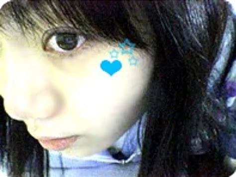 다들 주말 잘 보내고 있어 갑자기 옛날 하두리 감성 생각나서 싸이월드에 사진 찾아보니 있더라구🩵 벌써 이 사진이 20년이 다 되어가네🤭🤭 다들 추억속의 사진 소환해봐