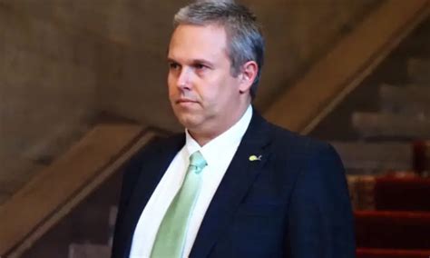 Министърът на електронното управление с охрана след заплахи ᐉ Новини Tribune Bg