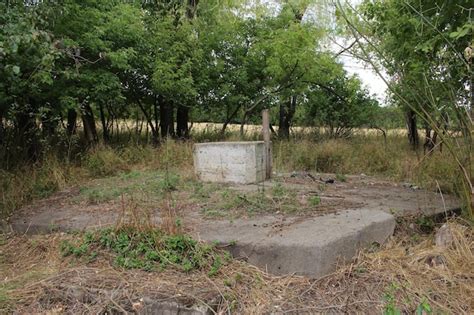 Premium Photo A Concrete Block In A Field