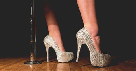 Σεξ τρόποι να μιλήσεις στο παιδί σου για το σώμα το πορνό και τη συναίνεση Pride gr