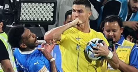 성격 고치기 어렵네 호날두 상대 선수 폭행으로 퇴장→팀 1 2 패배 주심 뒤에서 주먹질 위협까지 조선비즈