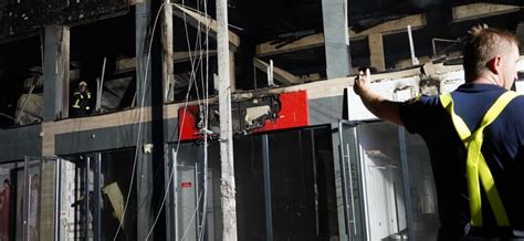 На Закарпатті гасили масштабну пожежу у будівлі Фото — ПроЗахід новини