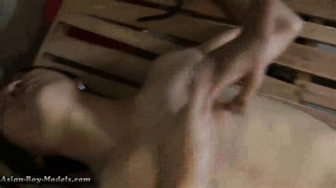 Chinese Muscle Guy Roped Handjob Eporner