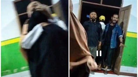 Viral Video Kerudung Ustazah Ditarik Pria Saat Sedang Ngaji Santriwati Nangis Histeris