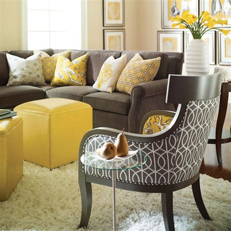 Что можно сделать с серым диваном?: interiors_ru — LiveJournal