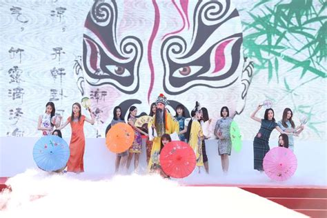 精通五国语言的北影校花杨梓瑶斩获冠军，2022世界旅游文化小姐北京赛区圆满收官！ 知乎