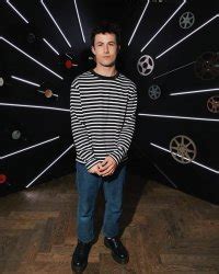 Dylan Minnette Page Lpsg