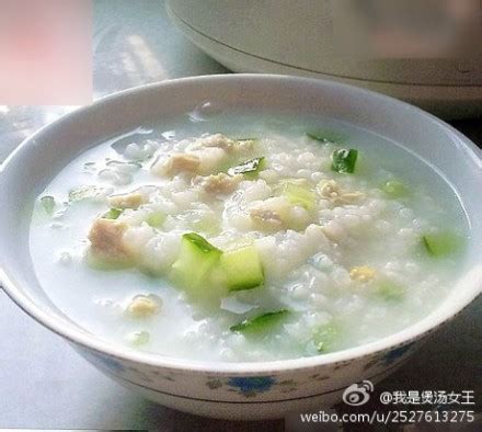 鸡茸黄瓜粥大米淘洗干净入锅开始熬粥 高清图片堆糖美图壁纸兴趣社区