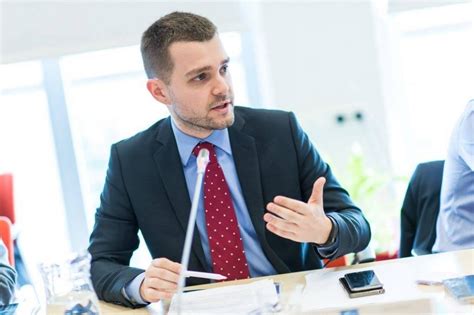 Муцунски Новата влада би можела да биде формирана малку порано од крајниот рок Дознај на Време