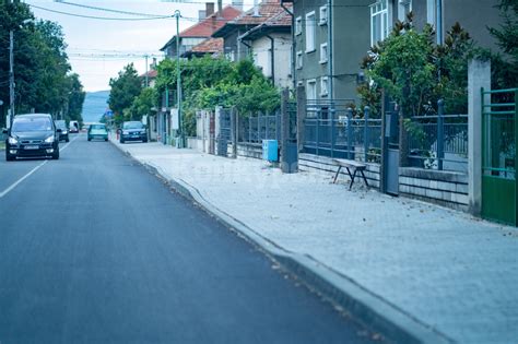 В ход е основен ремонт на 17 улици в Мездра СНИМКИ Konkurent Bg