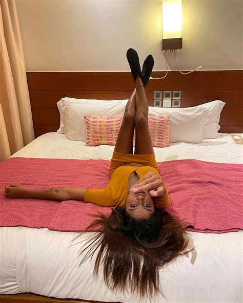 ಸೋನು ಶ್ರೀನಿವಾಸ್ ಗೌಡ Photos And Images 18984 Filmibeat Kannada