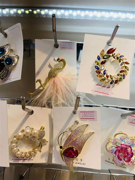 Дээлэн дээр зүүх чамин маш цэвэрхэн Cool Accessories