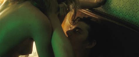 Naked Kristen Stewart In On The Road