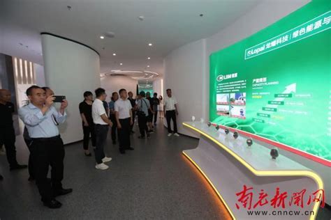 四川锂源：铆足干劲赶订单 预计全年产值将达到100亿 腾讯新闻