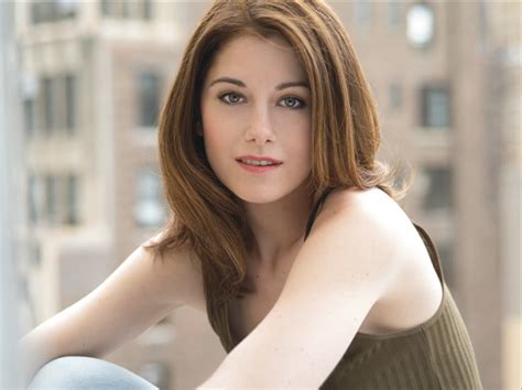Disjointed Elizabeth Alderfer Cast In Netflix Pot Comedy Series
