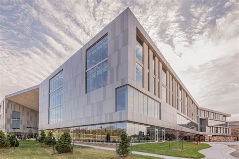 New Burns And Mcdonnell World Headquarters Building Reflects Firms