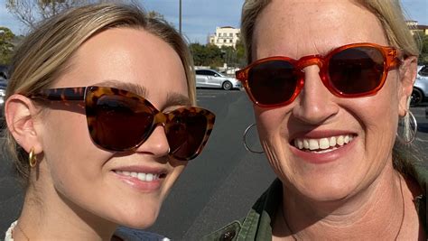 Fundraiser For Hannah Eisman By Michelle Winrich Robin And Hannah Rebuild After Devastating Fire