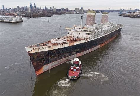 Nearby Ss United States Departs Delaware River For Last Voyage New