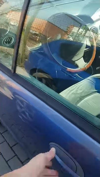 Где АКБ аккумулятор на Megane Scenic Youtube