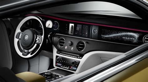 롤스로이스 브랜드 최초의 순수 전기차 ‘스펙터 공개 한국일보