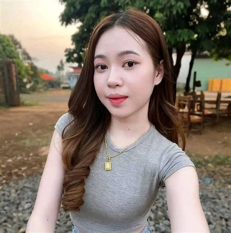 สาวลาวน่าฮัก ️ เมลี้สาวภูไท เมลี้ สาวลาวภูไท Facebook