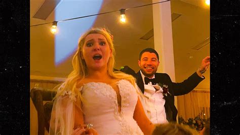 Abigail Breslin Marries Longtime Lover Ira Kunyansky