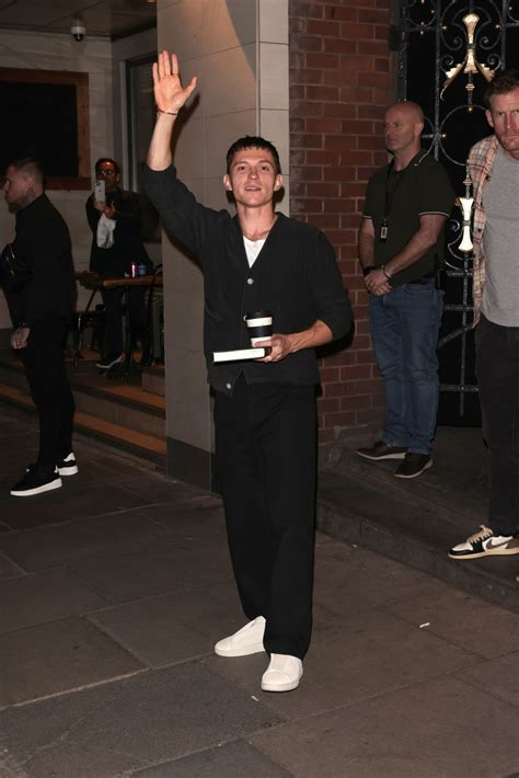 헐리우드 로미오와 줄리엣 공연 끝나고 함께 나오는 젠데이아 And 톰 홀랜드