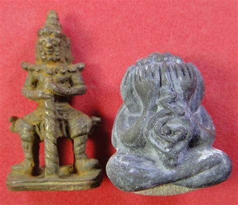 รูปหล่อท้าวเวสสุวรรณ รุ่นเทพสถิตย์ วัดสุทัศน์ พระปิดตาจักรพรรดิ์มหาพุทธมงคลชัย ชมพูนุช เนื้อ