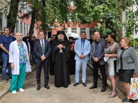 Д р Кети Ценова в колаборация с Holcim откриха обновеното отделение по Педиатрия към МБАЛ