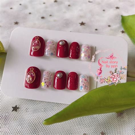 เล็บปลอมเจลแท้ 100 สีแดง ฝังเปลือกหอย ติดอะไหล่ทอง เล็บปลอม สีเจล สีคุณภาพดี สีชัด ติดทนนาน