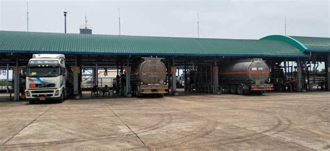 မြို့နယ်အချို့၌ စက်သုံးဆီများ အချိန်မီမရောက်ရှိဘဲ နှောင့်နှေးလျက်ရှိသည့်အတွက် နယ်စပ်ဒေသများမှတစ