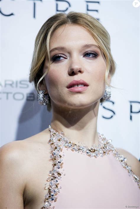 Léa Seydoux Première Du Film 007 Spectre Au Grand Rex à Paris Le 29