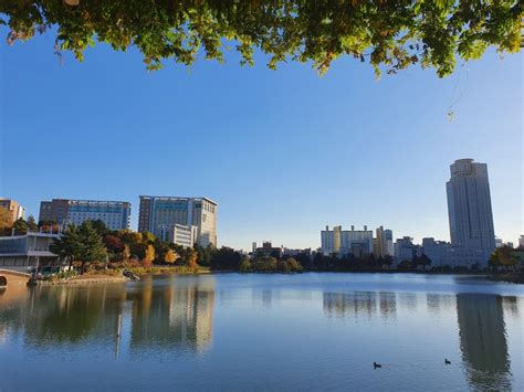 자연과 역사가 어우러진 화양동 건국대캠퍼스 아틀라스뉴스