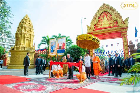 ព្រះមហាក្សត្រកម្ពុជា កោតសរសើរចំពោះសម្តេច ហ៊ុន សែន និង ហ៊ុន ម៉ាណែត ក្នុងកិច្ចការព្រះពុទ្ធសាសនា