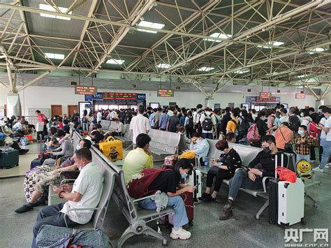 福州火车站7日迎来双向客流高峰 加开98列高铁动车央广网