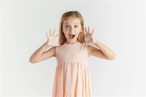 Página 5 Fotos Menina Dando Oi 93 000 fotos de arquivo grátis de alta qualidade