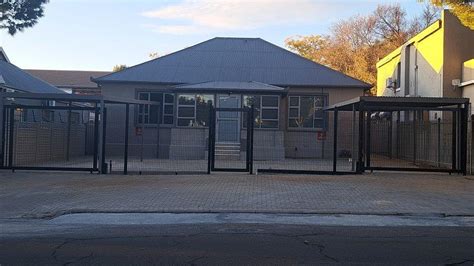 Commercial Property To Rent In Westdene P24 116416725