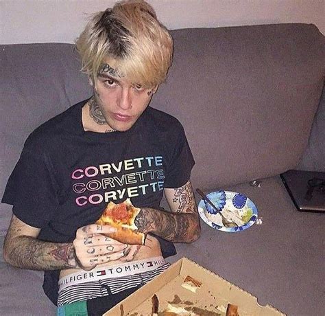 Lil Peep On Instagram 🍕🍕🍕 • • Peep Lilpeep Lilpeep4ever Riplilpeep Gothboiclique