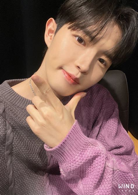 🕶 On Twitter 속눈썹 눈썹 미남