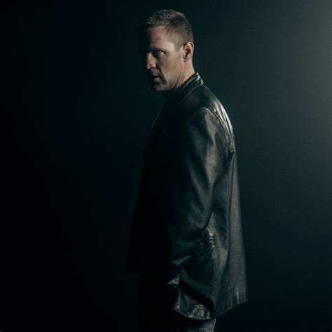 Netflixs Must Watch New Crime Drama With One Of The Most Iconic