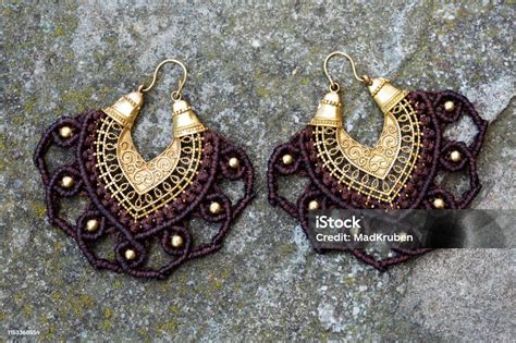 Antinganting Foto Stok Unduh Gambar Sekarang Anting Anting Batu
