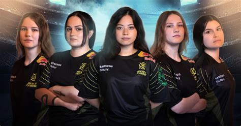 Kobiecy skład CS GO w NIP ie znalazł nowego trenera