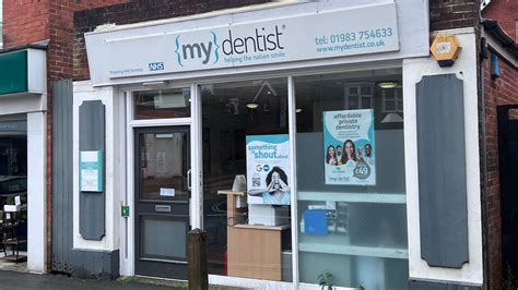 Two Year Wait For Hampshire Isle Of Wight Specialist Dental Care Bbc